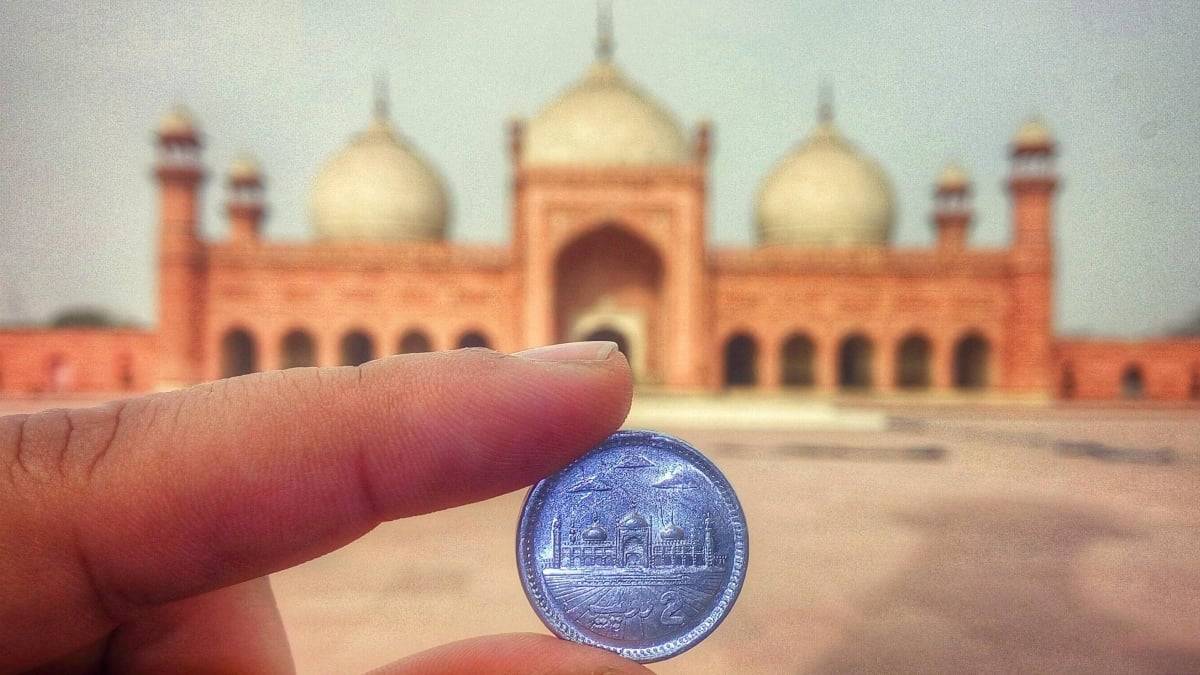 Pakistani Currency notes and Coins Historical places information | Life ...